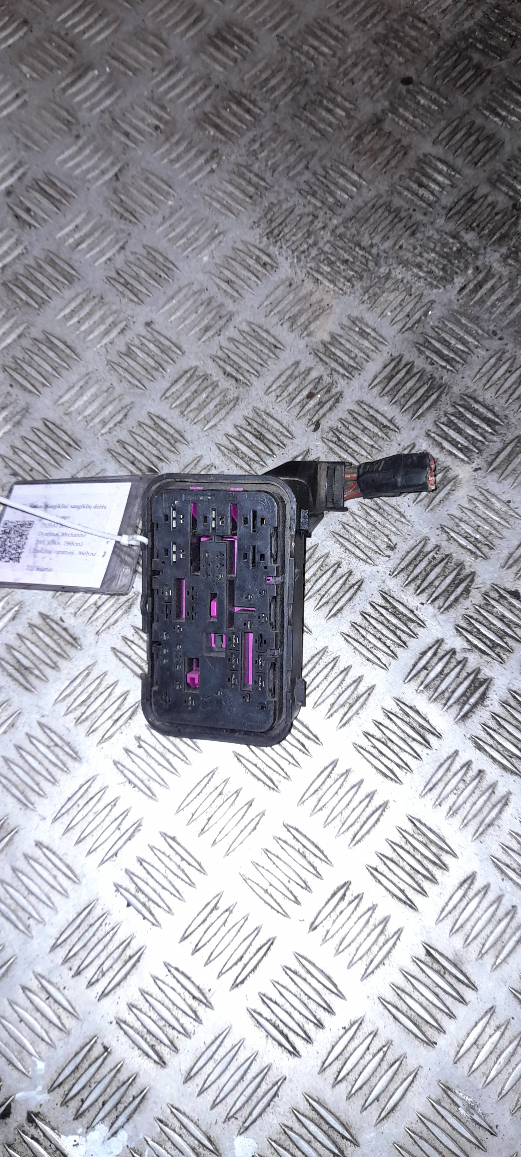 VW PASSAT B6 (3C2) Saugiklių valdymo blokas 1K0937700A 17345428 ...