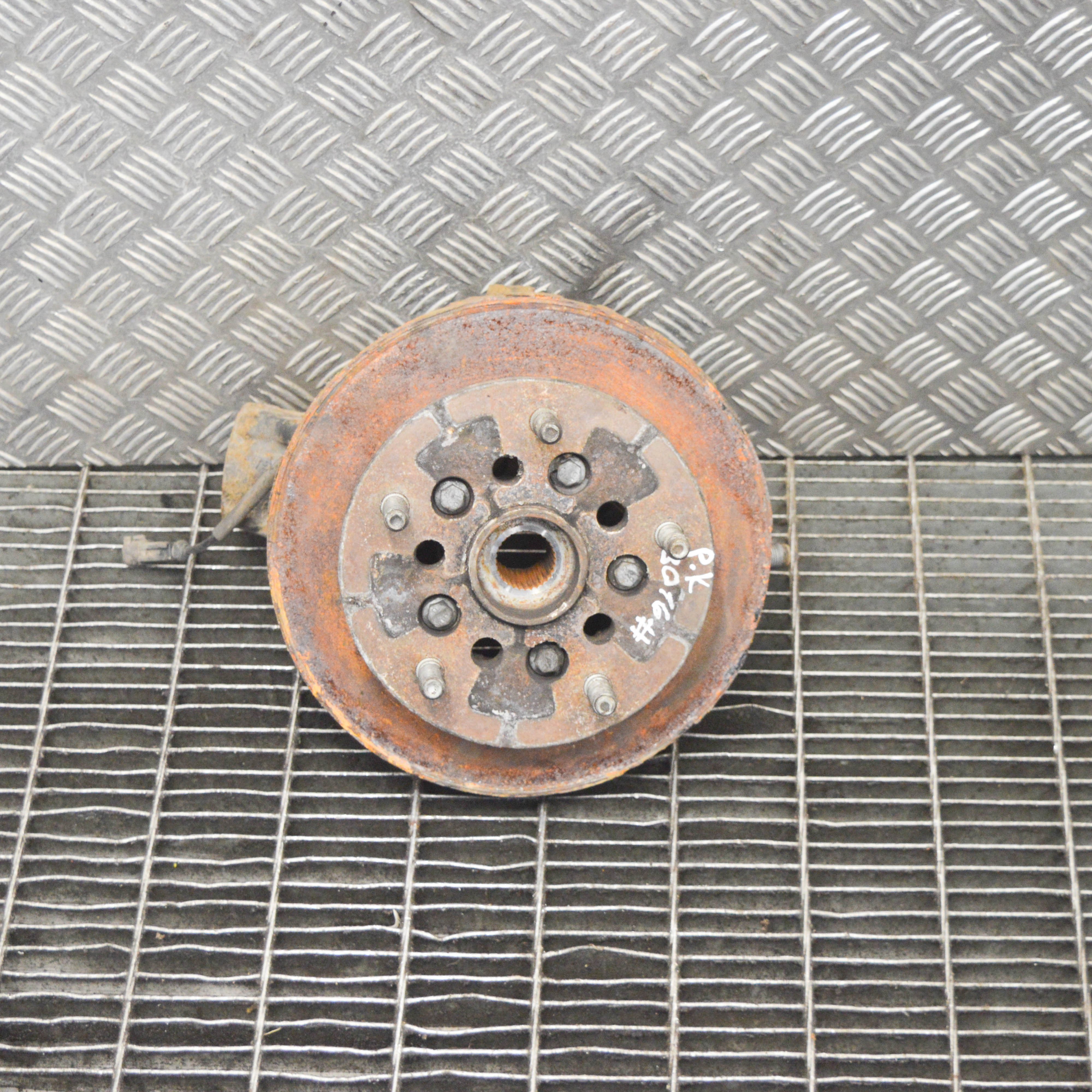 FORD TRANSIT CUSTOM (2012) Front Left Wheel Hub BK21-2B372-AC 12210475 - Used parts online ...