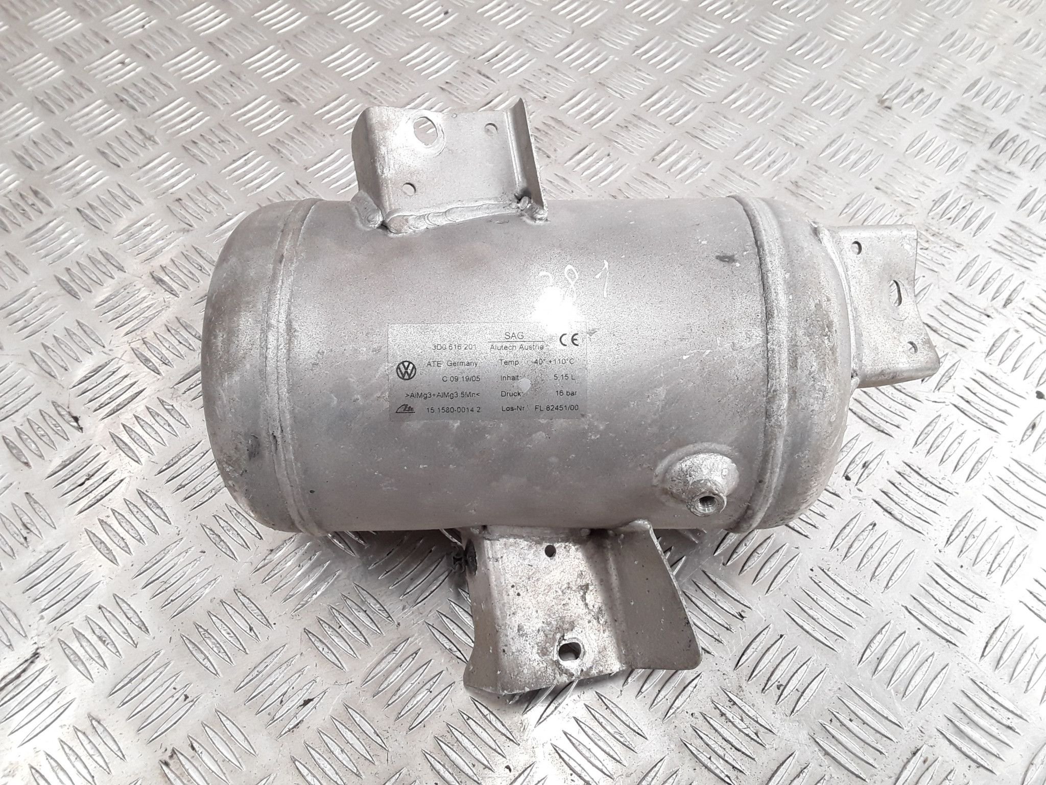 VW PHAETON (3D_) Oro talpa 3D0616201 12215660 - Naudotos dalys internetu - 863634 | Dalys.lt